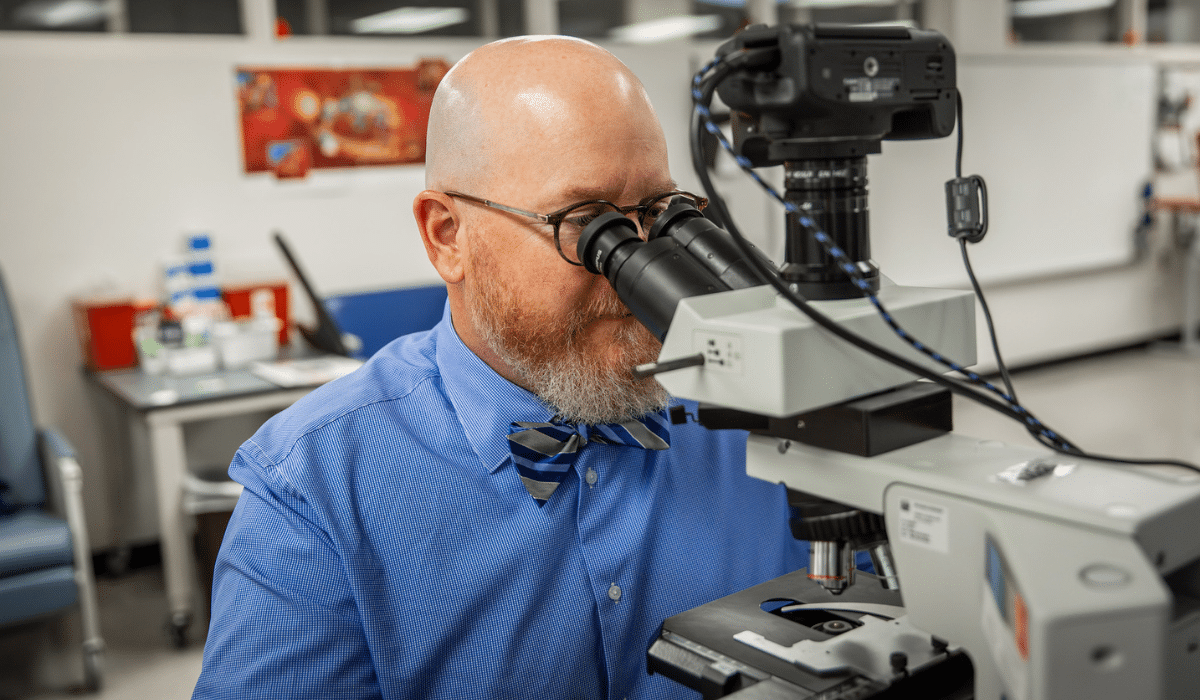 Career Deep Dive: Health Care Laboratories - Moraine Park Technical College